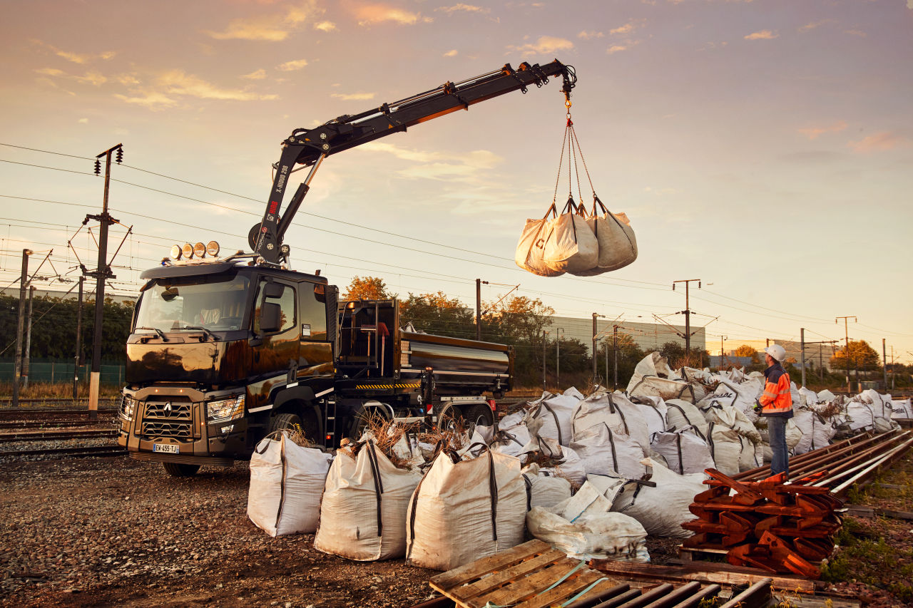 Safe material transport at a lesser cost| Renault Trucks Greater Middle ...